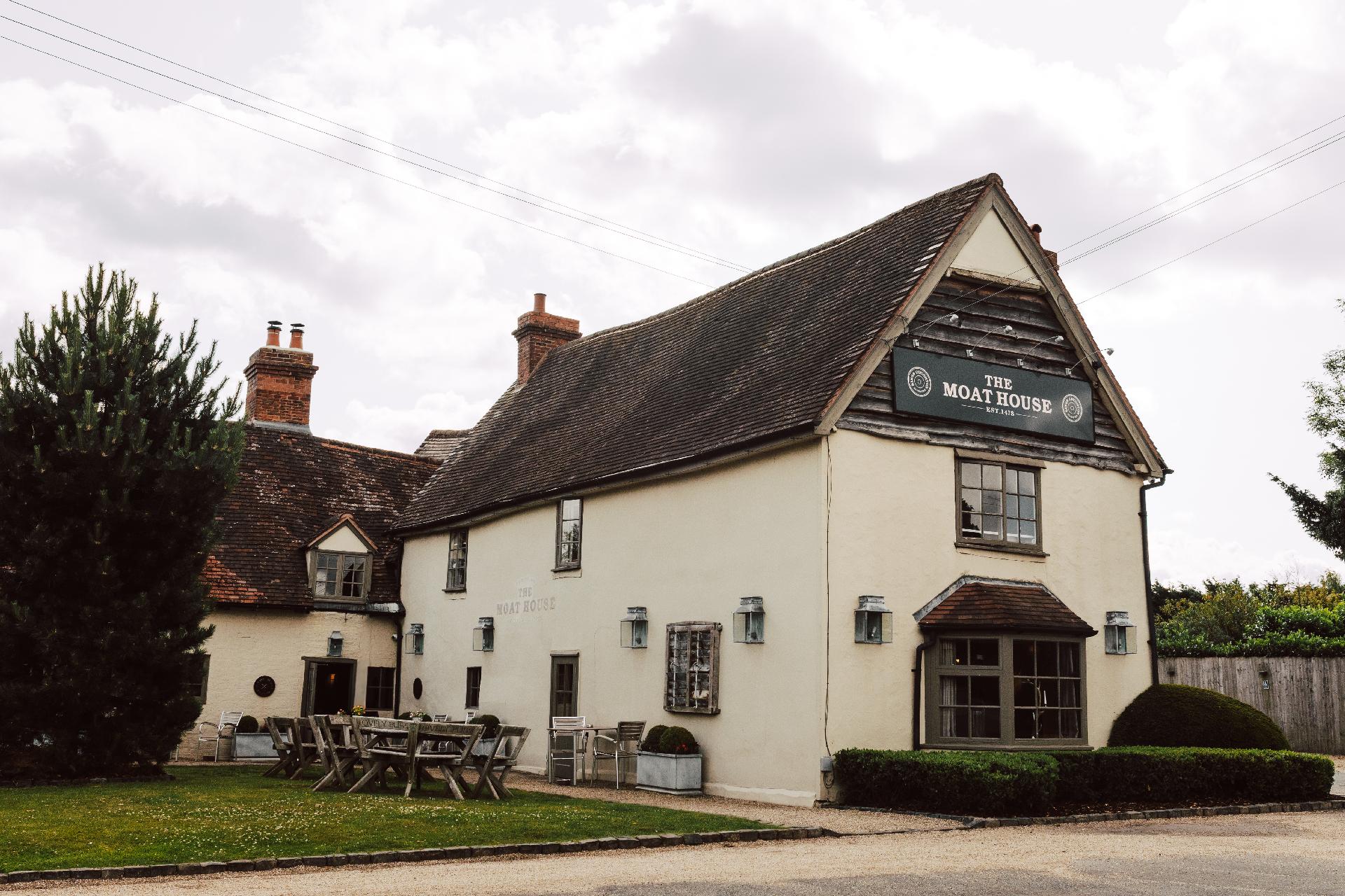 The Moat House, Alcester | Country Pub & Restaurant